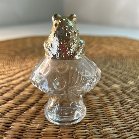 Vintage | Accents | Vintage Avon Empty Frog Perfume Bottle | Poshmark